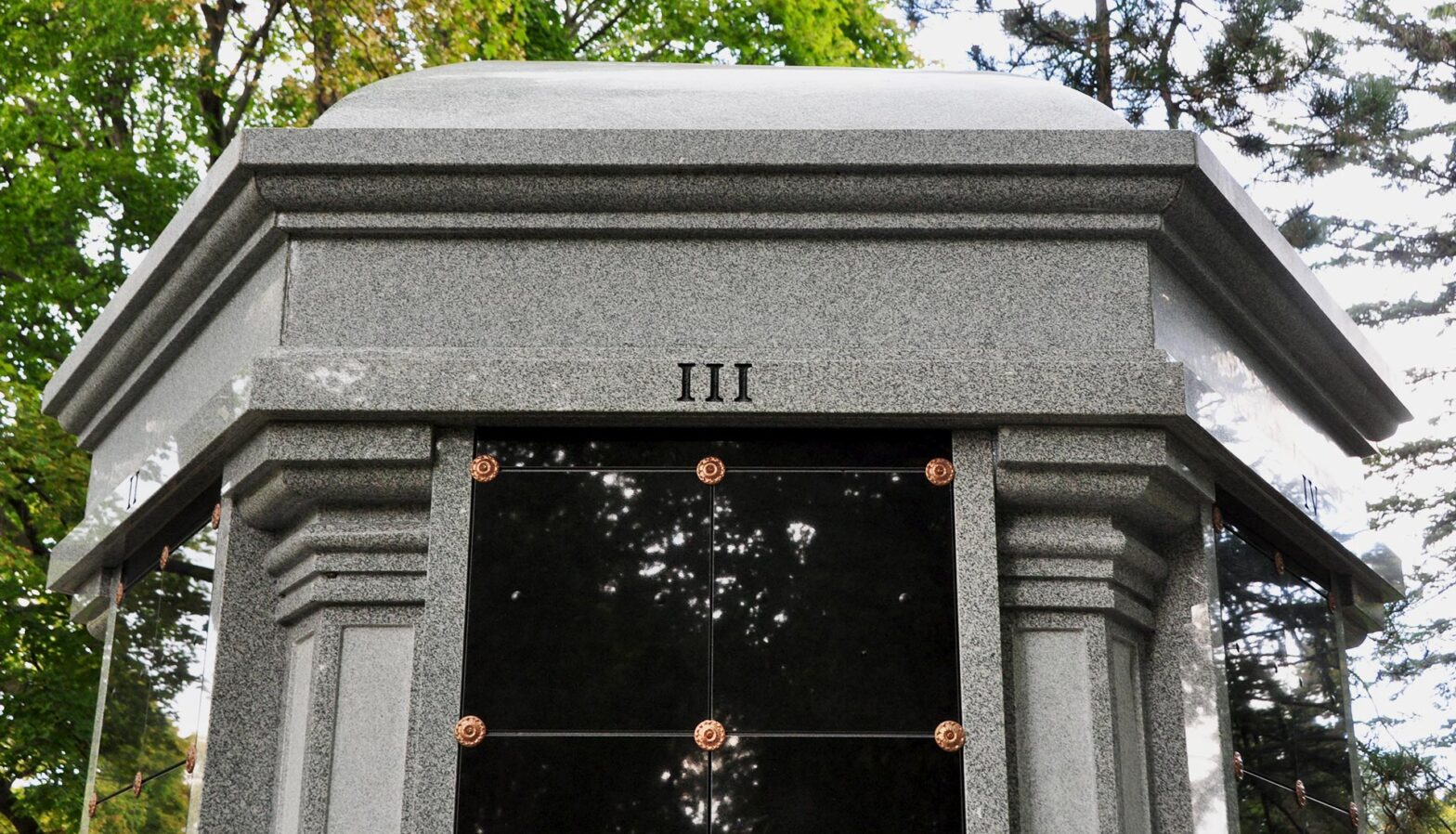 Round Columbariums | The Estate Memorial Monument